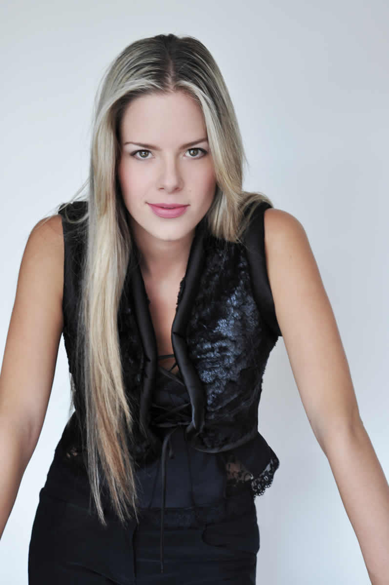 Isabela cordoba modelo y actris bogotana - Página 3